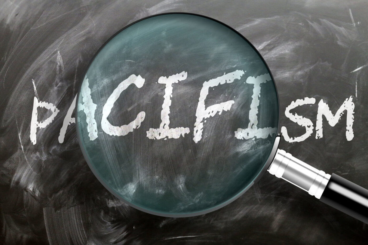 » Living at peace with everyone? It is possible